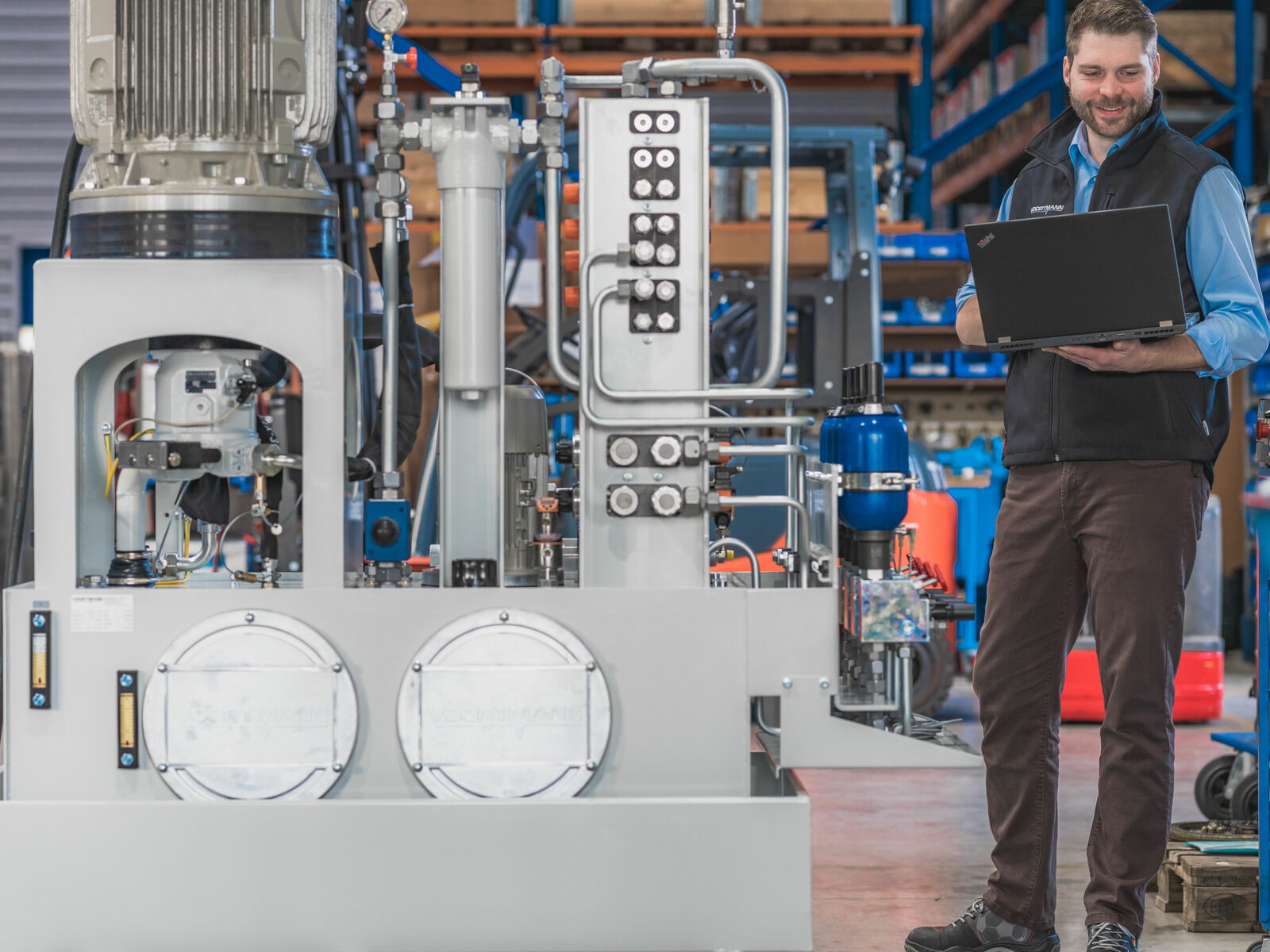 VOORTMANN | Steuerungs-, Druckluft- und Verladesysteme